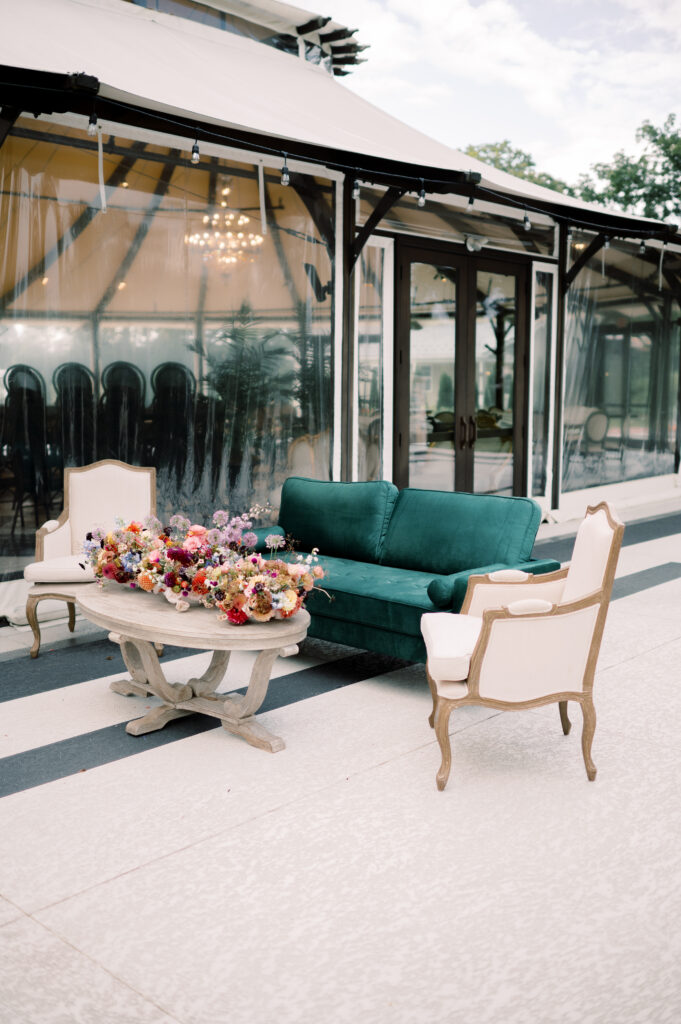 Lounge, Sofa and Loveseat Rentals - A to Z Event Rentals, LLC.